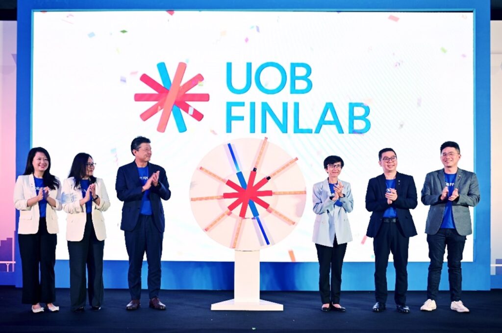 2023 Year in Review and Looking Ahead - UOB FinLab